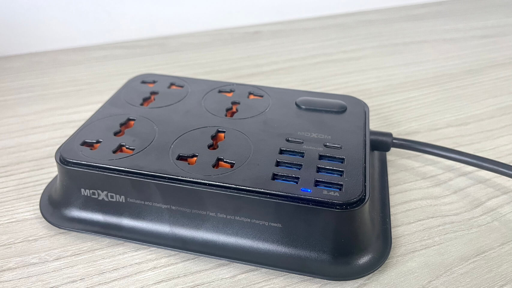 マレーシアのコンセントは1種類のみ！変換プラグは必要？日本と異なる電圧に注意 | NEWT（ニュート）